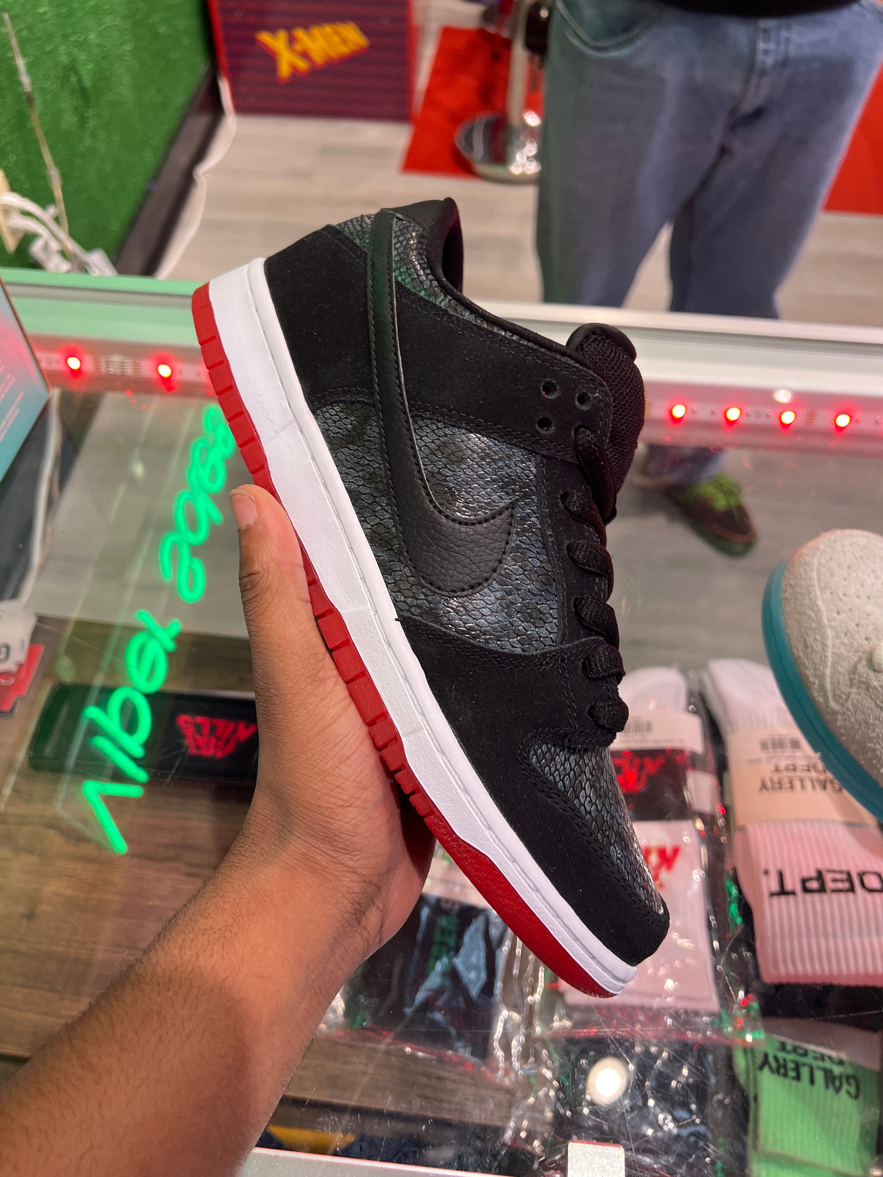 Nike sb dunk low snake eyes – Viper Soles