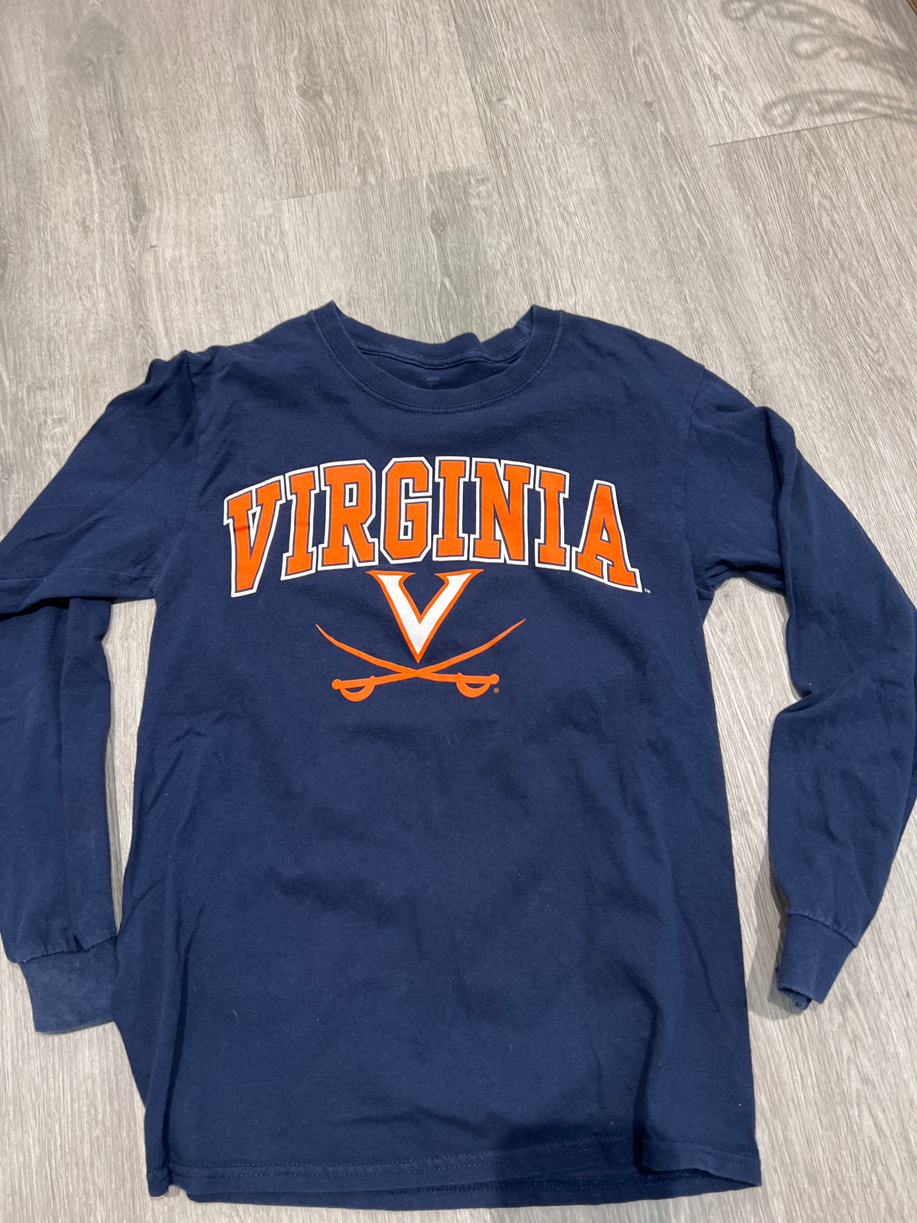Virginia university long sleeve – Viper Soles